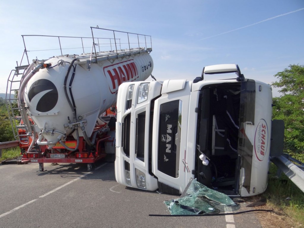 LKW Unfall B3